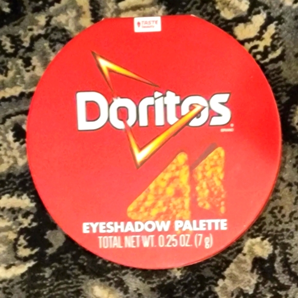 Taste Beauty | Makeup | Taste Beauty Doritos Eyeshadow Palette With ...